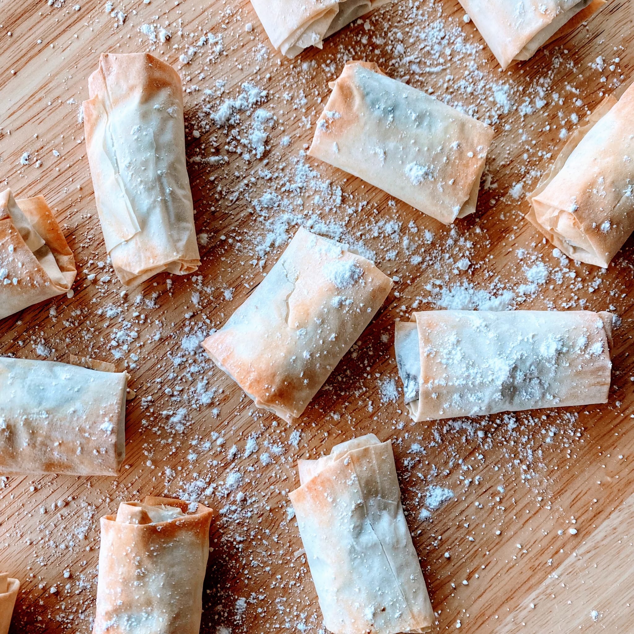 Crispy Oreo Spring Rolls